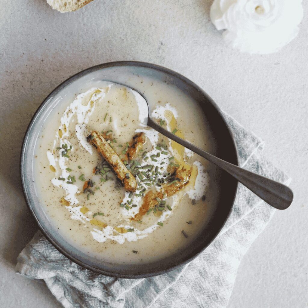Velouté d’asperges blanches - Louis Delhaize